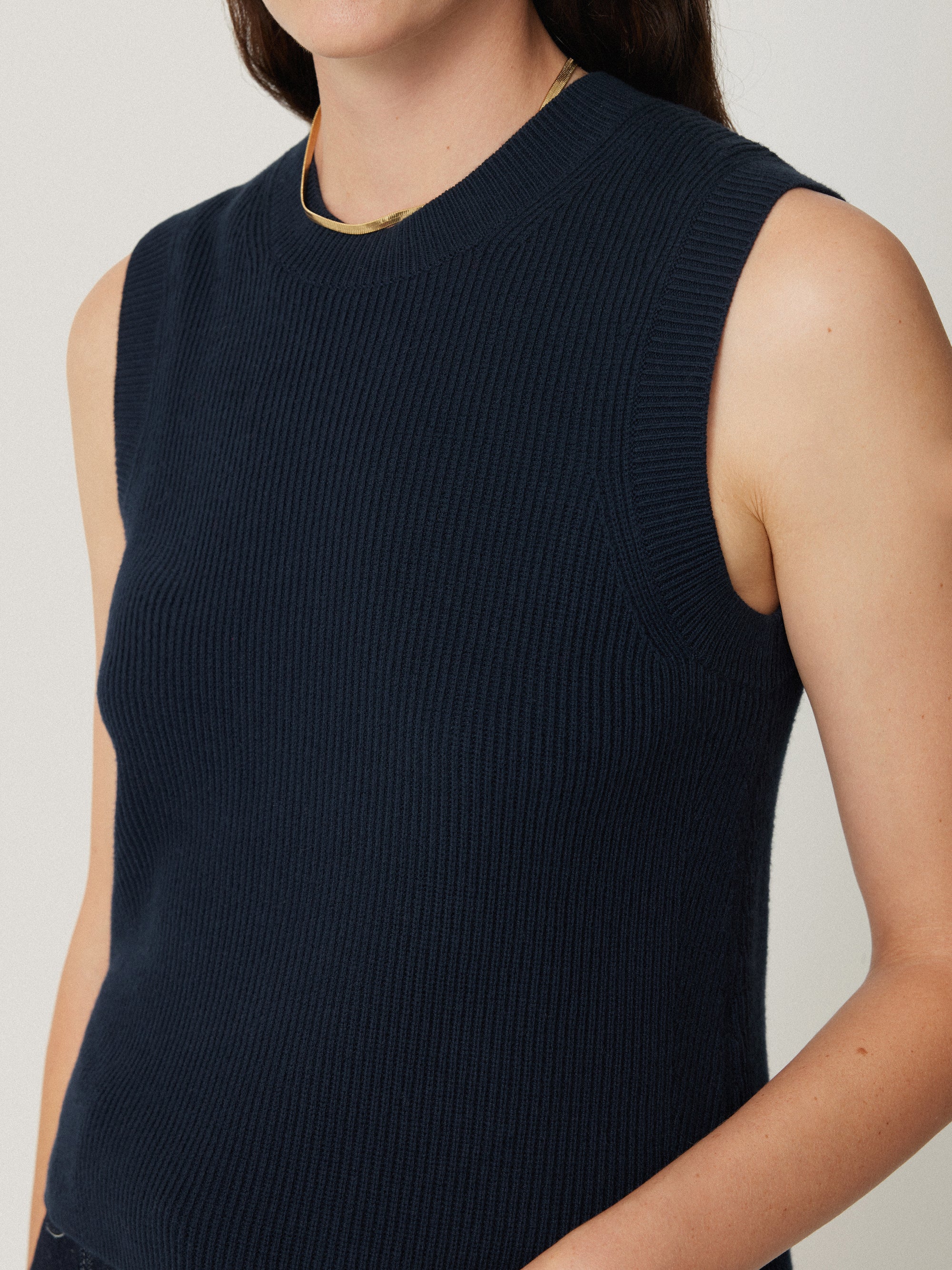 Cotton Blend Crew Tank | Navy – Jigsaw