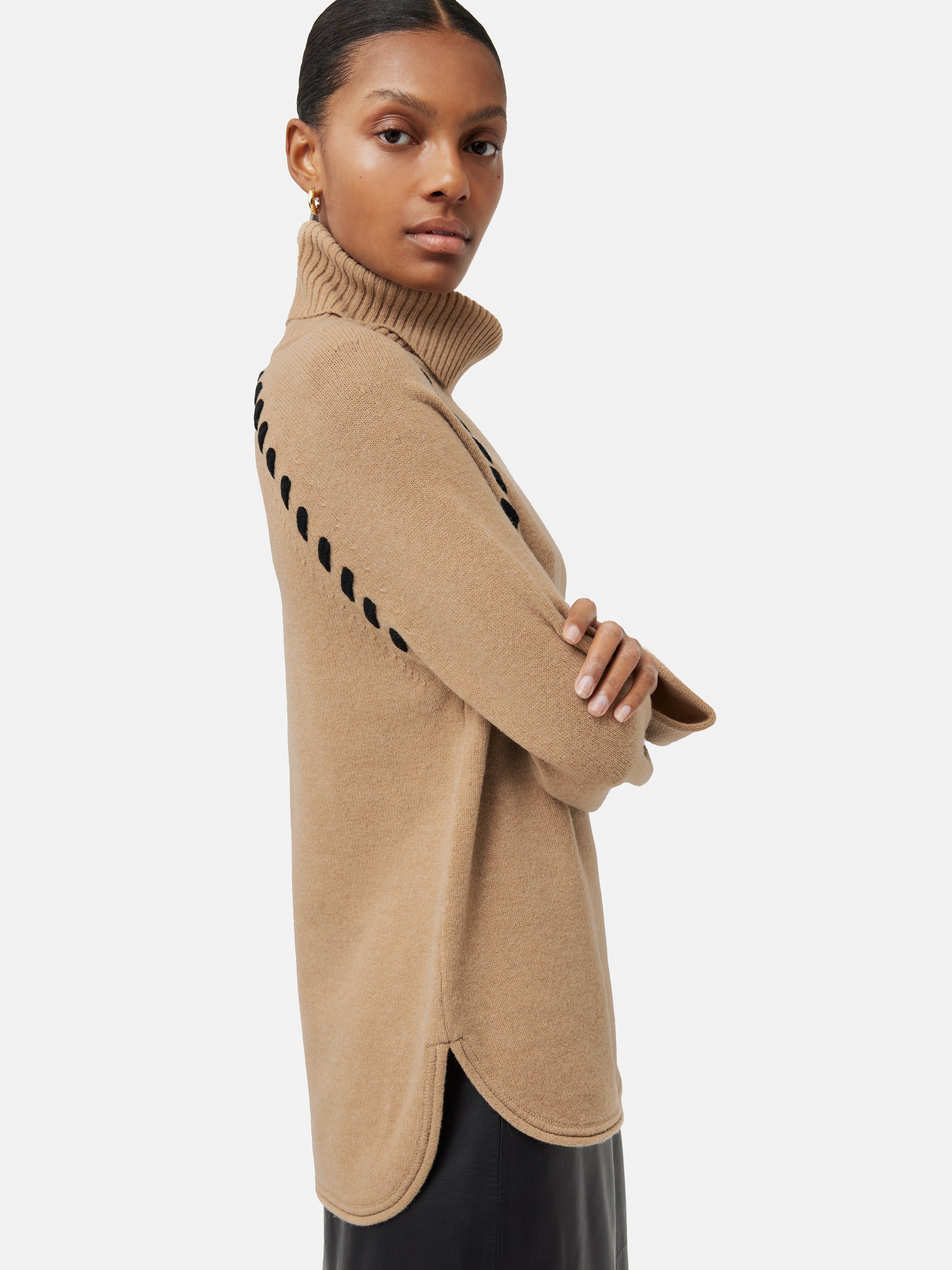 Merino Scoop Hem Jumper | Camel – Jigsaw