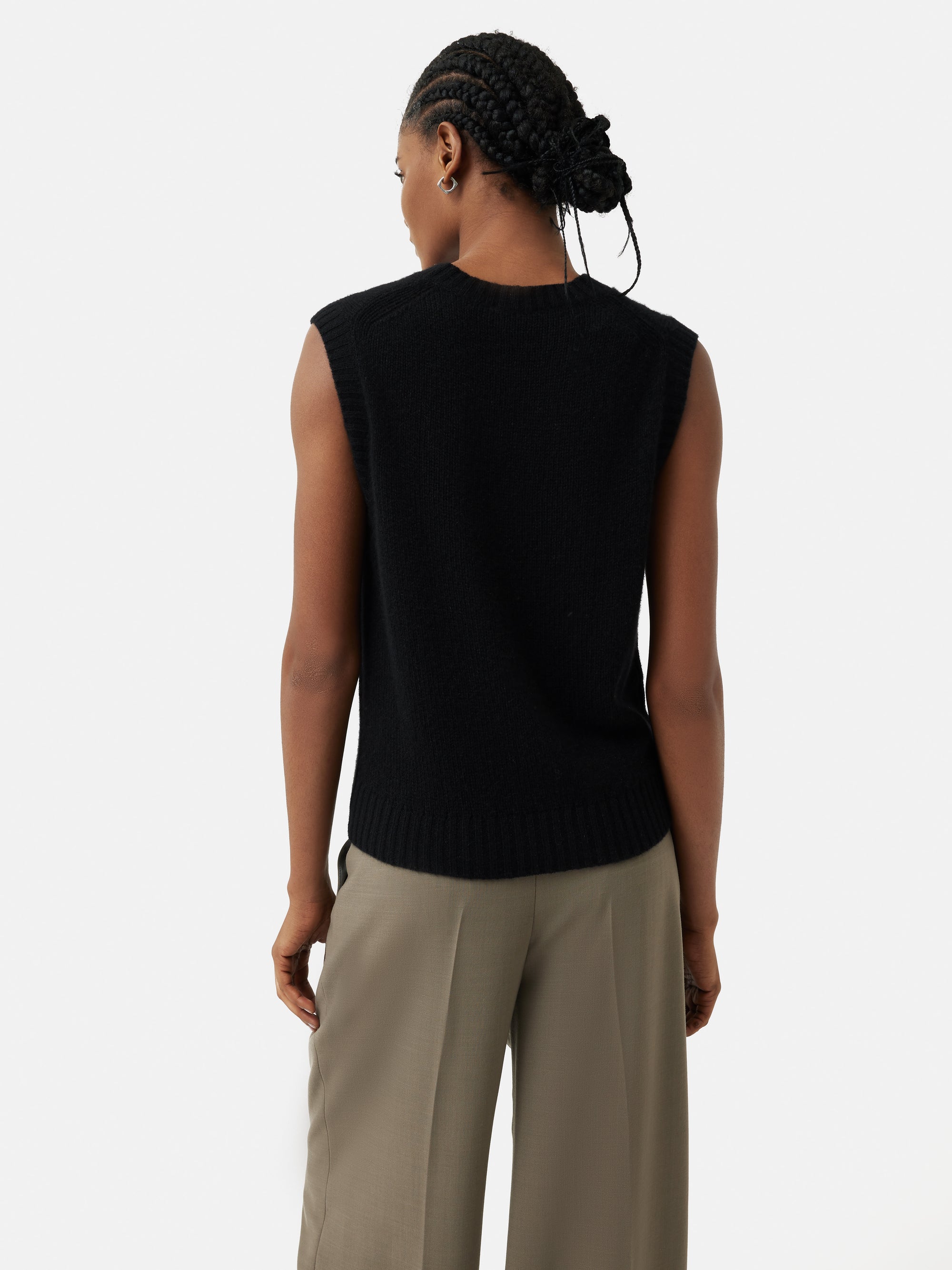 Cashmere Crew Neck Tank | Black – Jigsaw