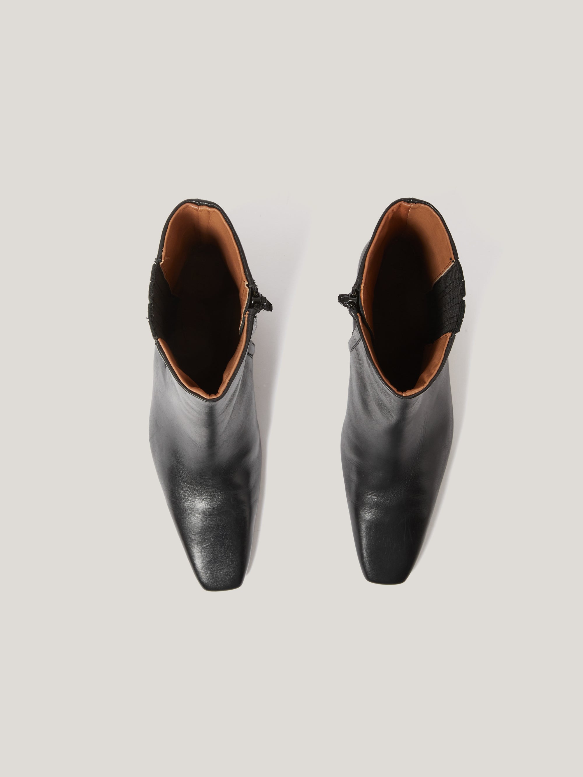 Leather Valerie Ankle Boot | Black – Jigsaw