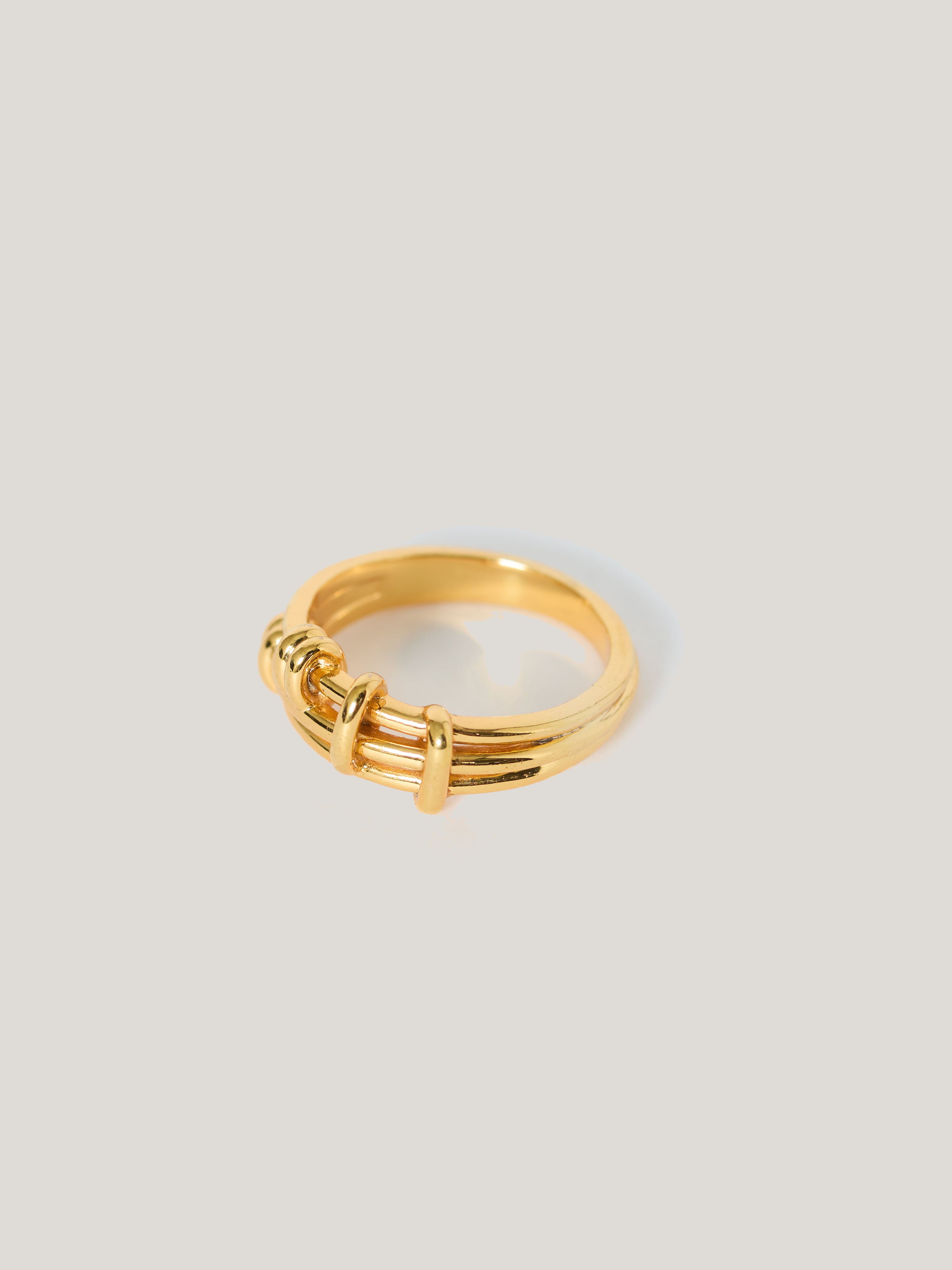 Dainty Loops Ring | Gold – Jigsaw