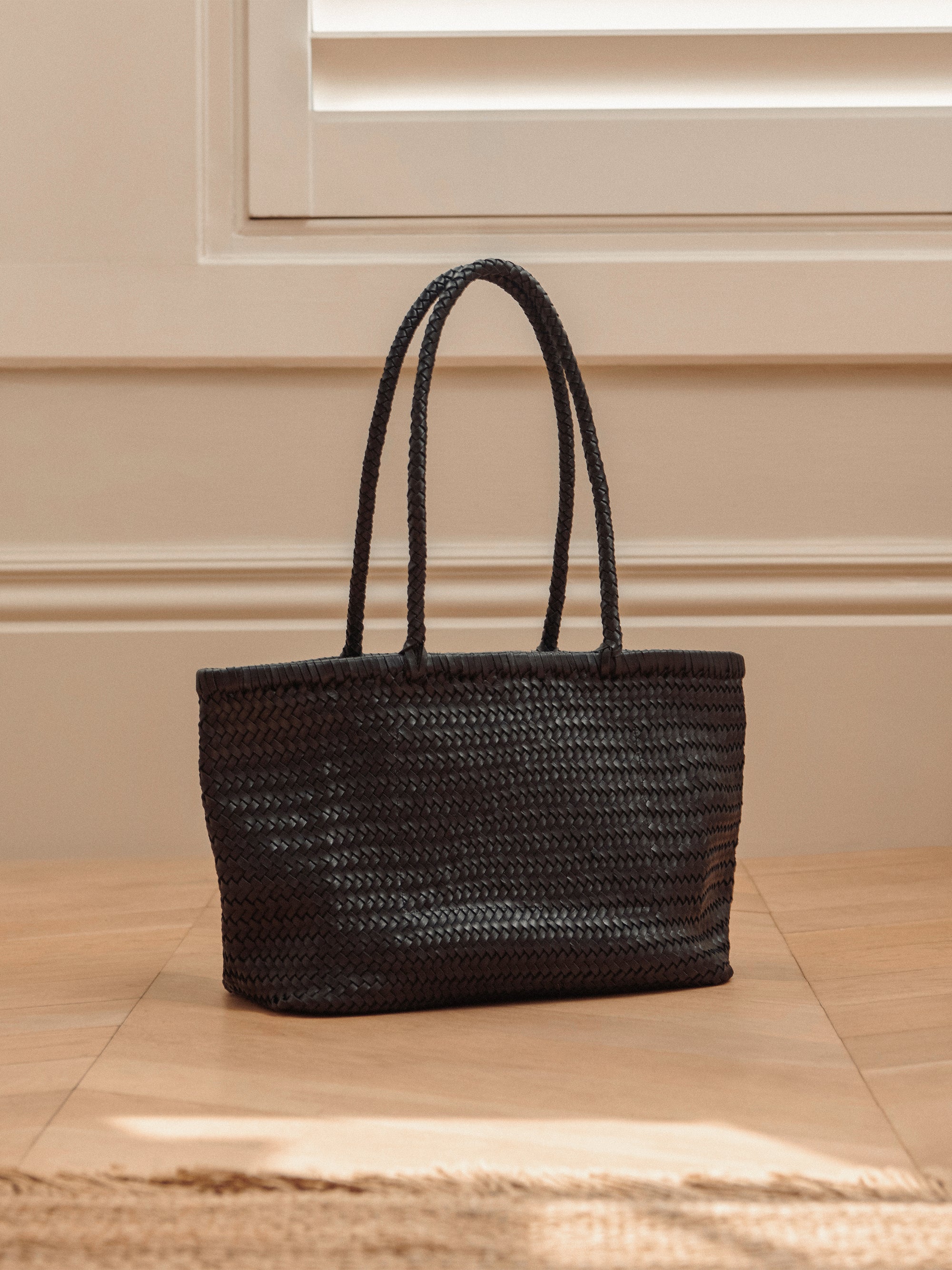 Woven Leather Tote Bag | Black – Jigsaw